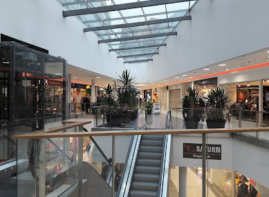 RIVERSIDE | Shopping Guide