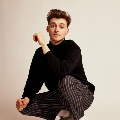 It’s a perfect match! NICKLESS x NEW BALANCE | Shopping Guide